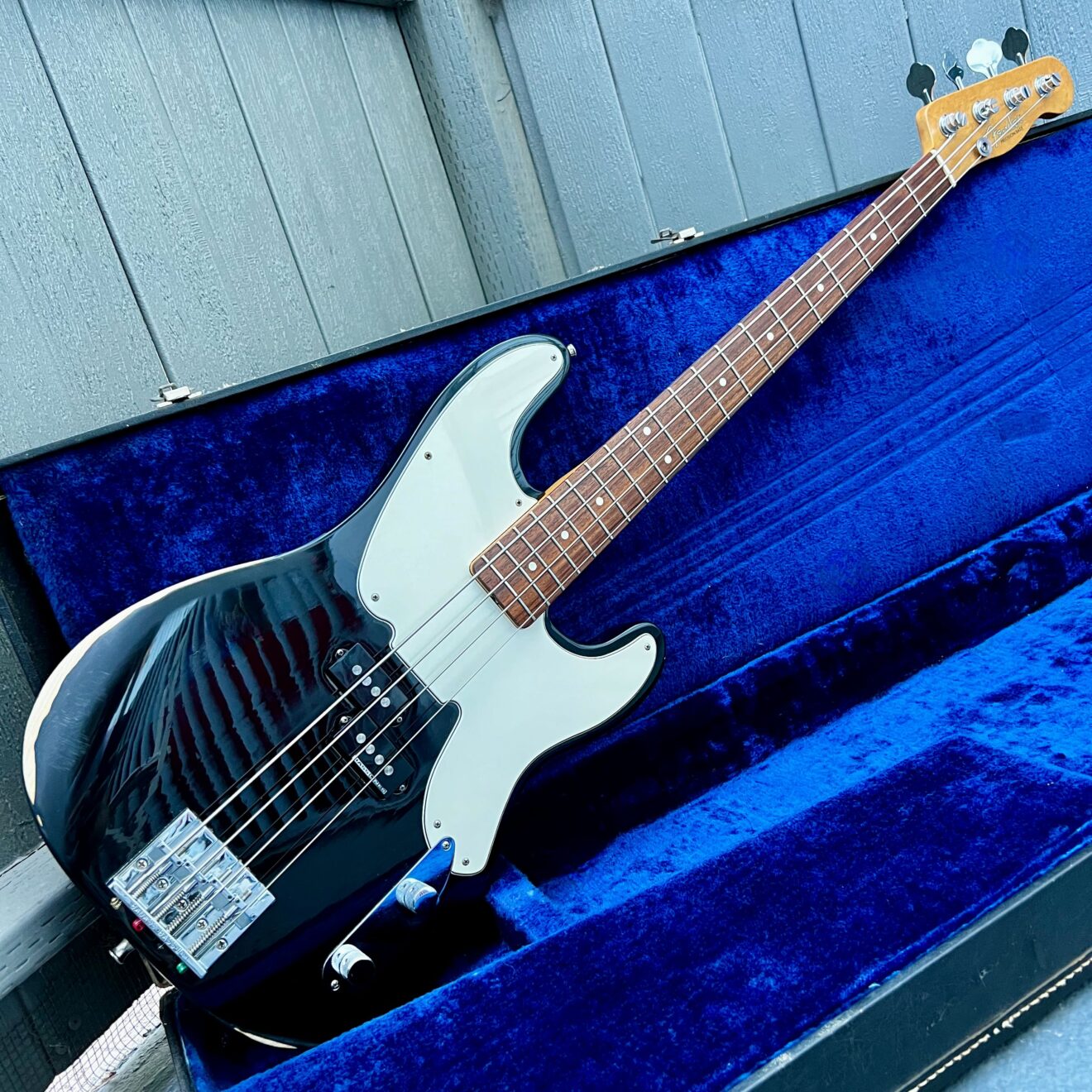 Fender Mike Dirnt Artist Series Signature Precision Bass Black – I Want ...