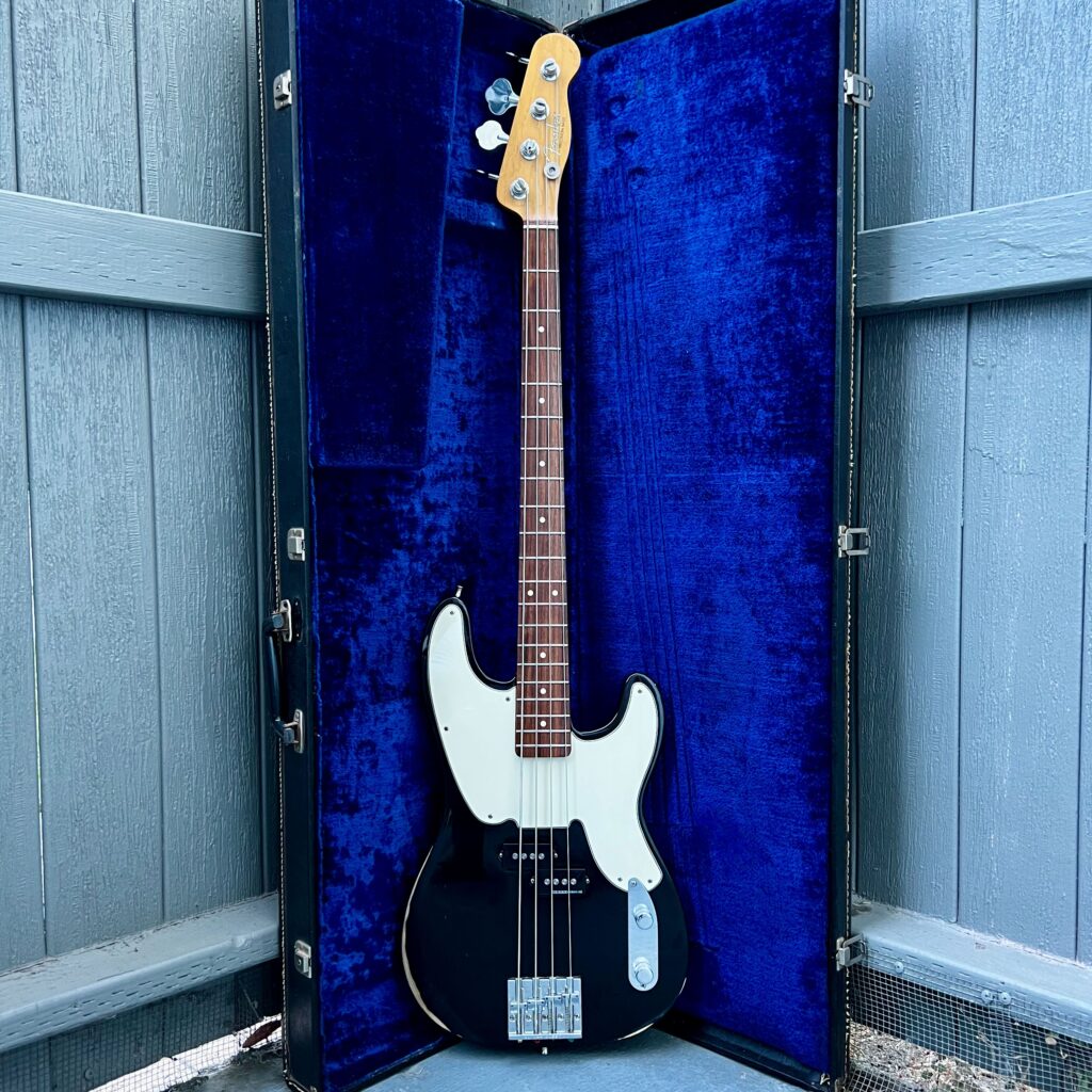 Fender Mike Dirnt Artist Series Signature Precision Bass Black - I Want ...