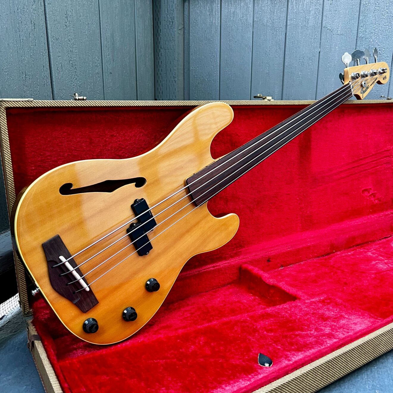 Fender PBAC-100 FL Electric-Acoustic Fretless Precision Bass Vintage ...