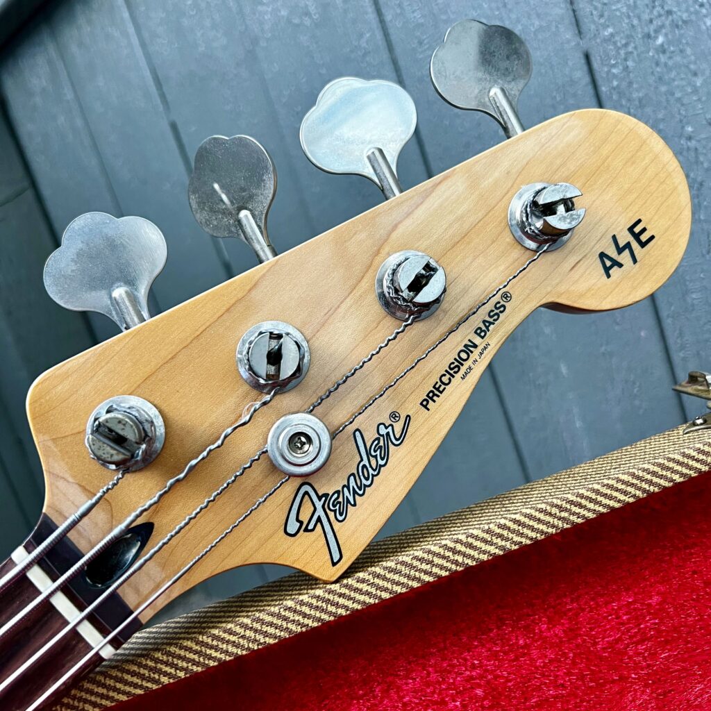 Fender PBAC-100 FL Electric-Acoustic Fretless Precision Bass Vintage ...