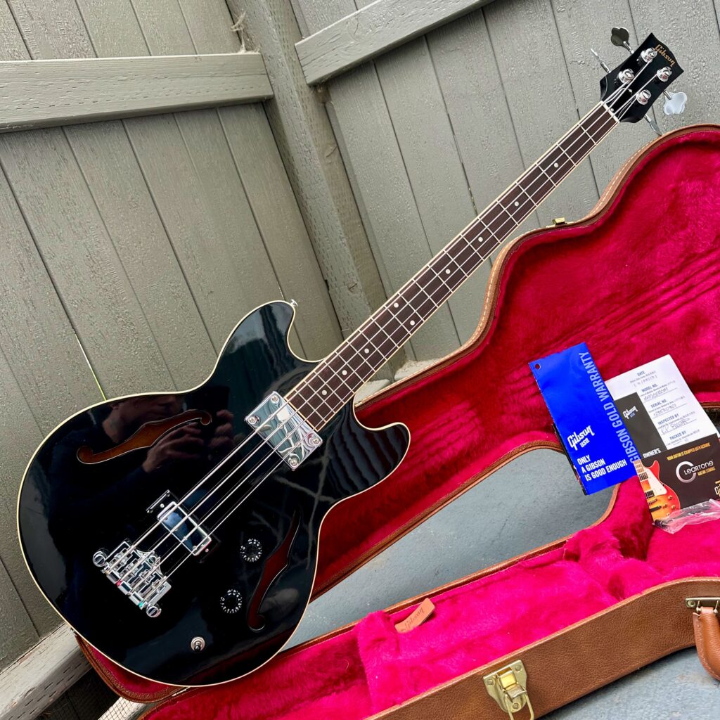 2013 Gibson Midtown Standard Bass Ebony - I Want That Guitar