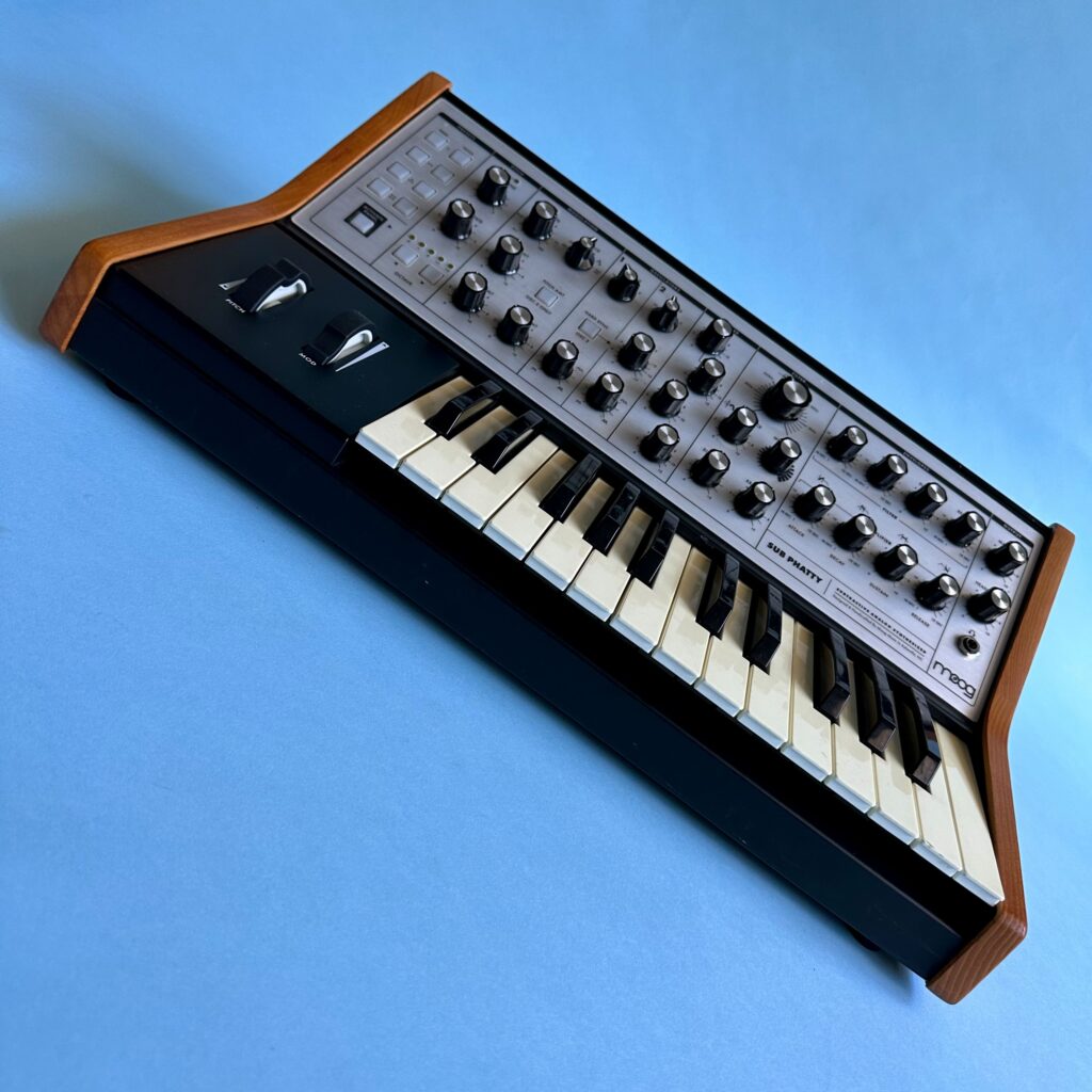 Moog Sub Phatty Analog Synthesizer w/Cool Extras - I Want That Guitar