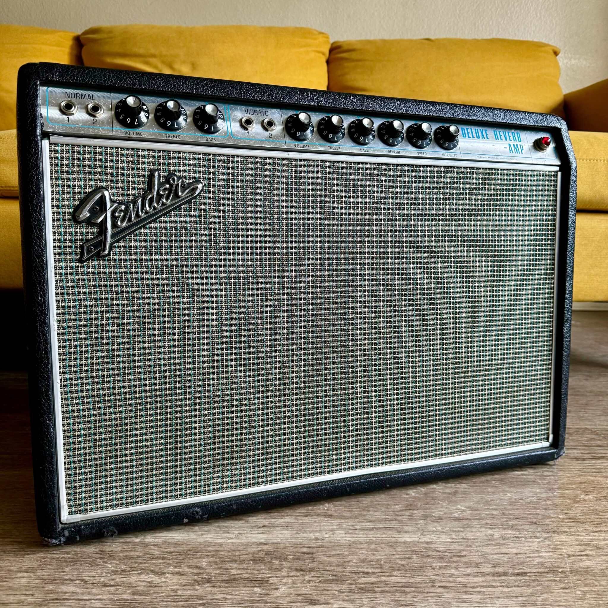 Vintage 1968 Fender Deluxe Reverb Drip Edge Silver Face 22-Watt 1×12 ...