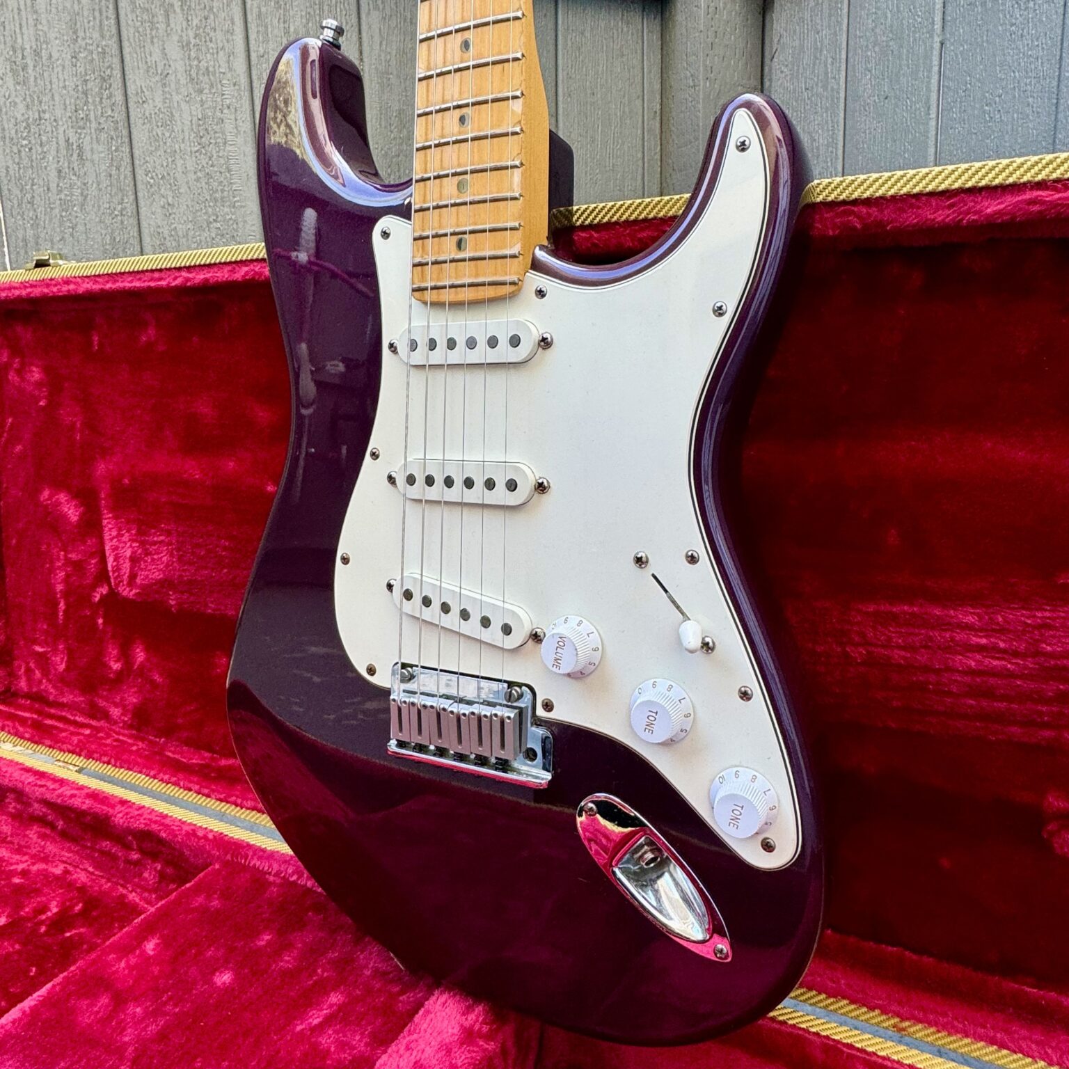 1999 Fender American Standard Stratocaster Metallic Plum Purple Maple ...
